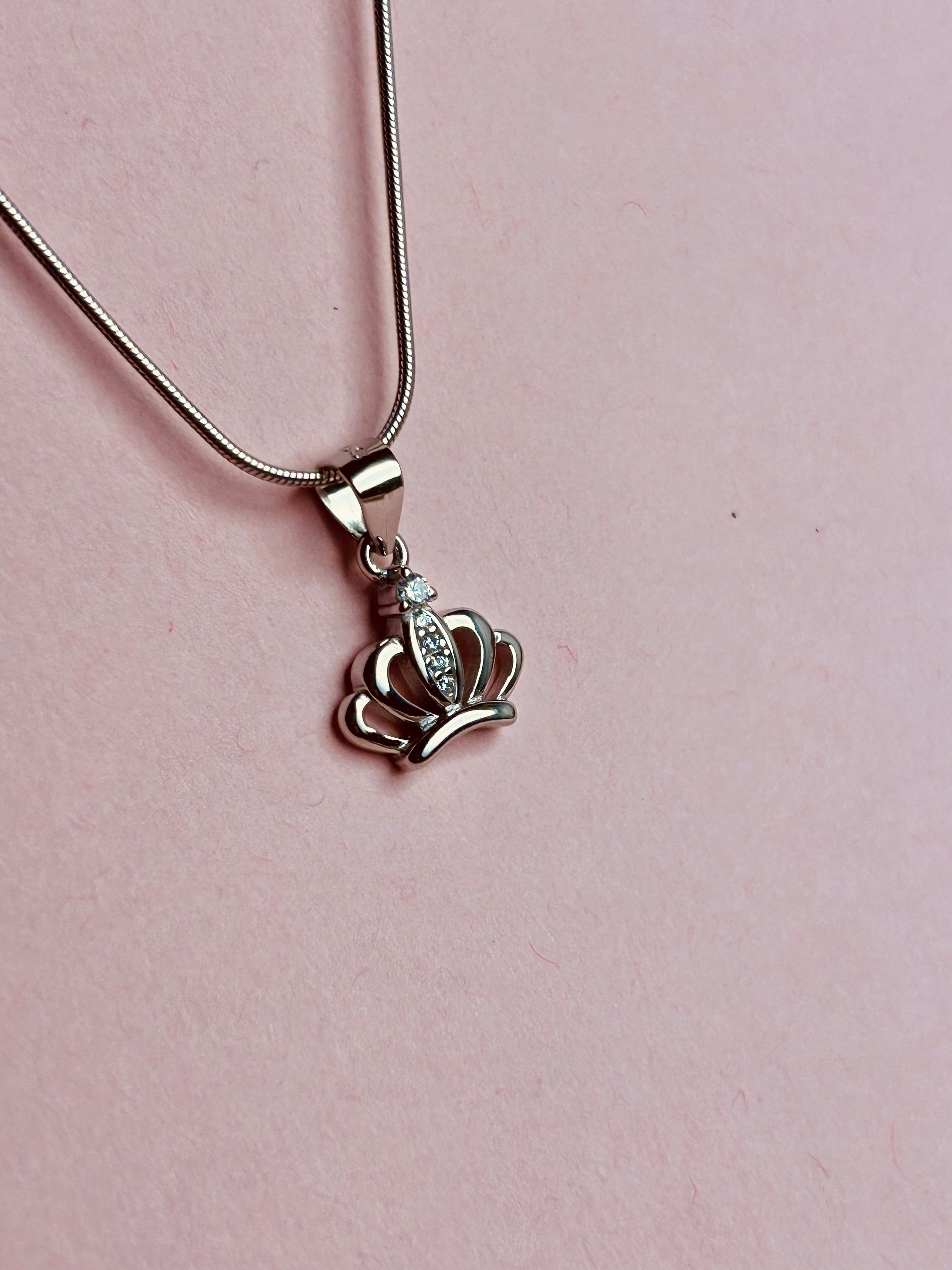 Crown Shaped Silver Pendent Without Chain (Made in 925 Silver) – The Lilacc